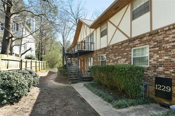 1229 Church St in - Condos for Sale | HelloCondo